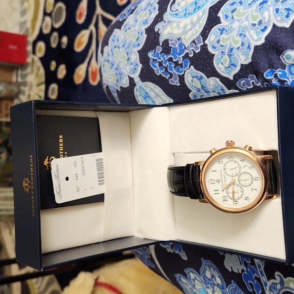 Brooks Brothers | Accessories | Brooks Brothers Watch With Leather Band ...